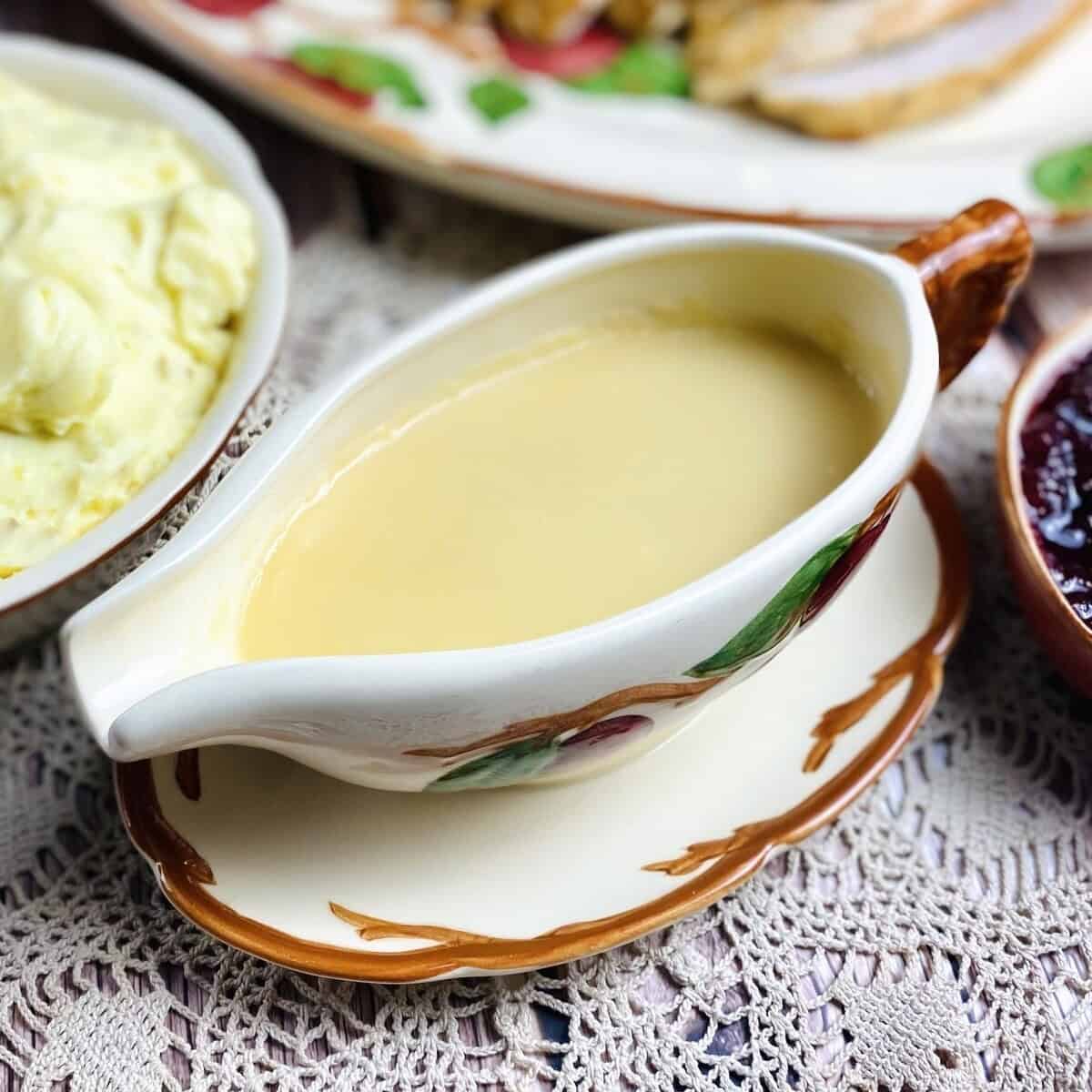 Easy Turkey Gravy - The Measured Scoop