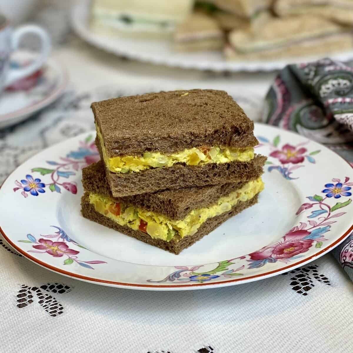 Curry Chicken Tea Sandwich - The Measured Scoop